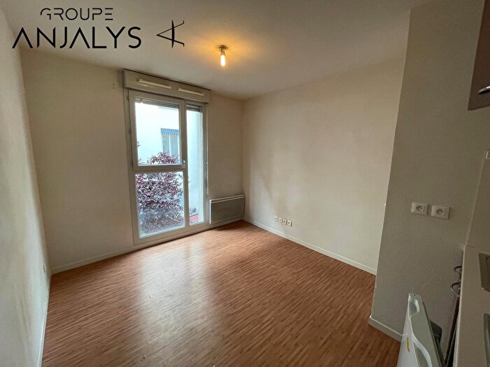 Villeurbanne, Charmettes - Appartement 1 pièce à louer