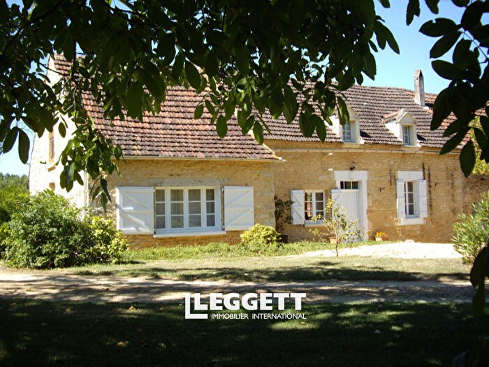 Maison à vendre - Saint-Geniès - 8 pièces - 4 chambres