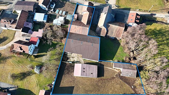 Maison à vendre - Muespach - 9 pièces - 7 chambres