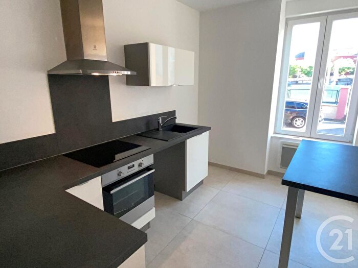 Appartement à louer - Belfort, Centre-ville, Fb de Montbéliard - 3 pièces - 2 chambres