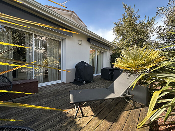 Maison à vendre - La Teste-de-Buch, Les Chênes Verts, Bordes, Clair-Bois, Pinède de Conteau - 4 pièces - 3 chambres