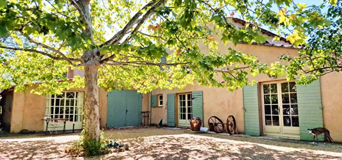 Maison à vendre - Le Muy - 11 pièces - 5 chambres