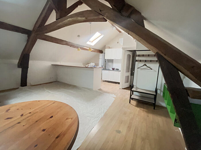 Appartement à louer - Marines - 1 pièce