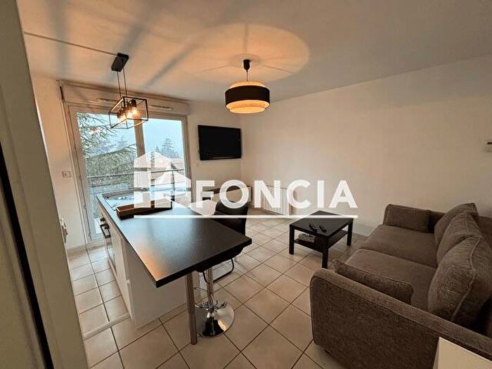 Appartement à louer - Saint-Genis-les-Ollières - 2 pièces - 1 chambre