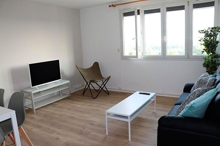 Appartement à louer - Angers, Belle, Beille - 5 pièces - 4 chambres