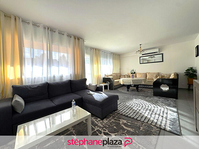 Appartement à vendre - Bagnols-sur-Cèze, Les Escanaux - 4 pièces - 2 chambres