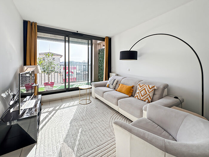 Appartement à vendre - Mérignac, Centre-ville - 4 pièces - 3 chambres