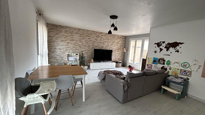 Appartement 3 pièces à louer à Étampes, Guinette