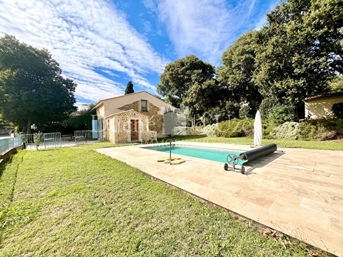 Maison à vendre - Uzès - 8 pièces - 4 chambres