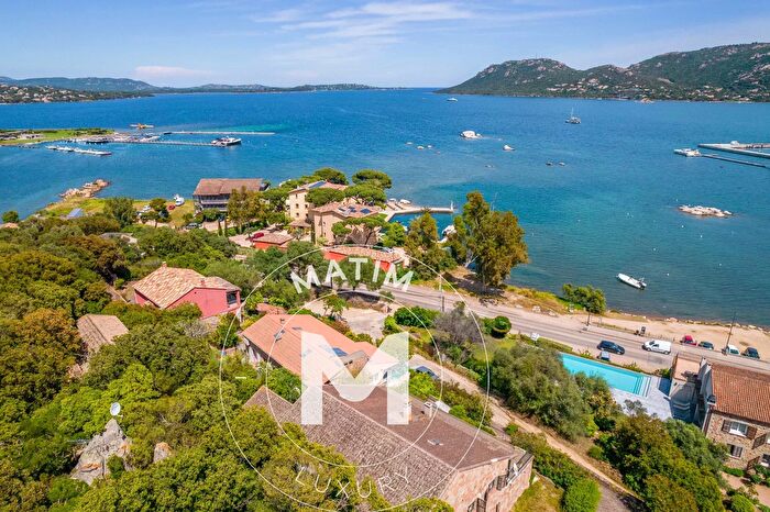 Maison à vendre - Porto-Vecchio - 8 pièces - 5 chambres