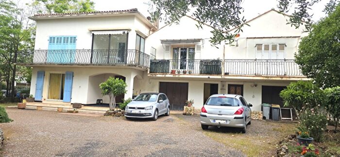 Maison 11 pièces à vendre à Le Luc
