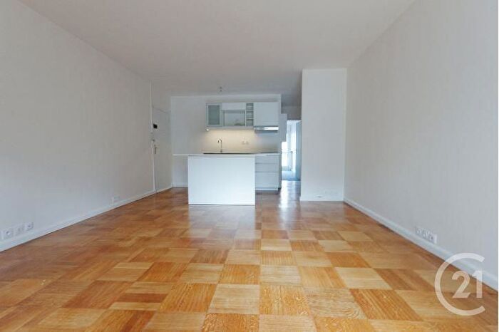 Appartement à louer - Courbevoie, Gambetta, La Défense - 2 pièces - 1 chambre