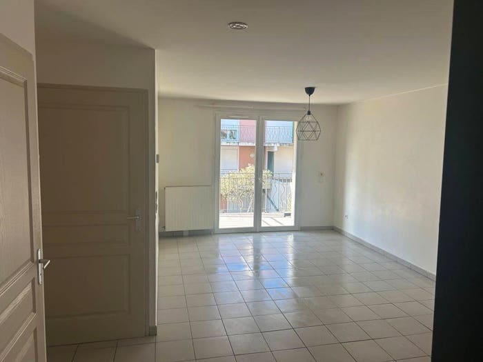 Gréoux-les-Bains : Appartement 2 pièces à louer