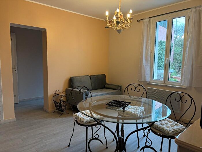 Appartement à louer - Nice, Saint-Roman de Bellet - 2 pièces - 1 chambre