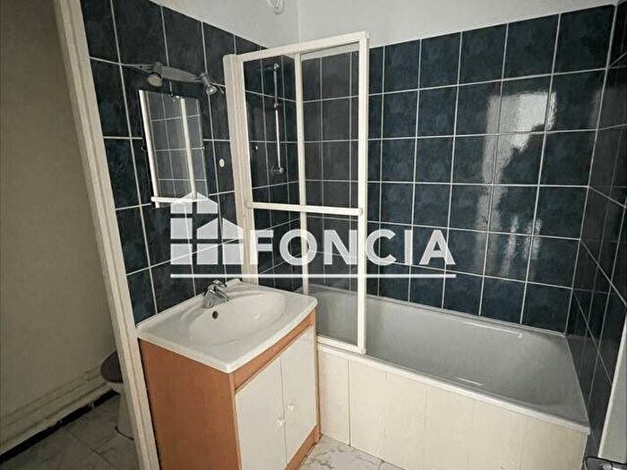 Appartement à louer - Tourtel, Vand uvre-lès-Nancy - 1 pièce