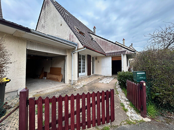 Breuillet : Maison 7 pièces à louer