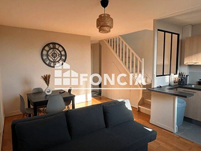Ouest-Corne de Cerf-Guignegault, Orléans : Appartement 2 pièces à louer