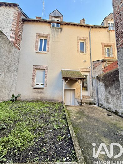 Maison à vendre - Romorantin-Lanthenay, Centre-ville - 7 pièces - 5 chambres