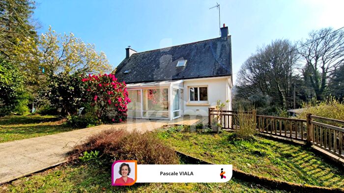 Maison à vendre - Inzinzac-Lochrist - 8 pièces - 6 chambres