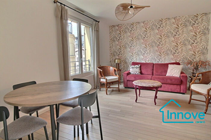 Appartement 2 pièces à Versailles, Notre Dame, à vendre