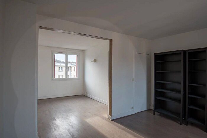 Appartement à louer - Saint Louis, Versailles - 3 pièces - 2 chambres