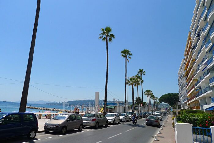 Antibes, Juan-les-Pins, Le Cap : Appartement 1 pièce à louer