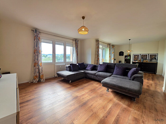 Thionville, Saint-Pierre : Appartement 6 pièces à vendre