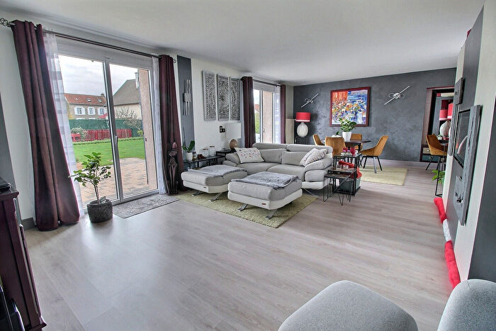 Maison à vendre - Reims, La Neuvillette, Trois Fontaines - 5 pièces - 4 chambres