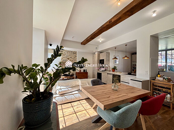 Appartement à vendre - Ustaritz - 3 pièces - 2 chambres