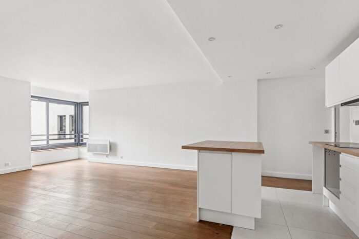 Appartement à vendre - Paris e , Citroën, Boucicaut - 5 pièces - 4 chambres