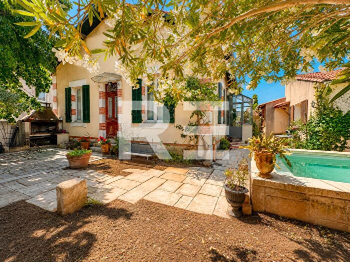 Nîmes, Les Amoureux - Maison 6 pièces à vendre