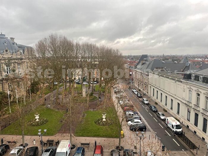 Appartement à vendre - Tourcoing, Centre-ville - 4 pièces - 3 chambres