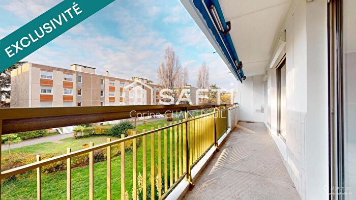 Appartement à vendre - Bron, Porte des Alpes - 4 pièces - 2 chambres