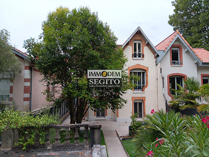 Maison 9 pièces à louer à Toulouse, Côte Pavée, Limayrac, Ayga
