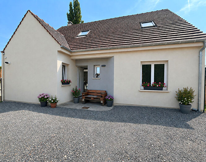 Maison 6 pièces à vendre à Bornel