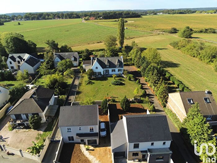 Maisons à vendre et appartements à louer - 1