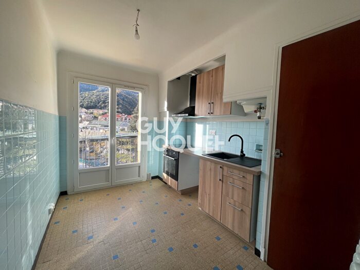 Appartement à louer - Amélie-les-Bains-Palalda - 3 pièces - 2 chambres