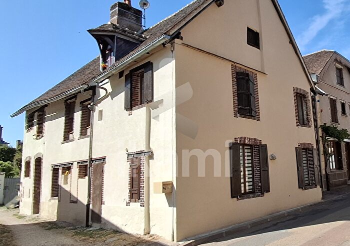 Villiers-Saint-Benoît : Maison 4 pièces à vendre