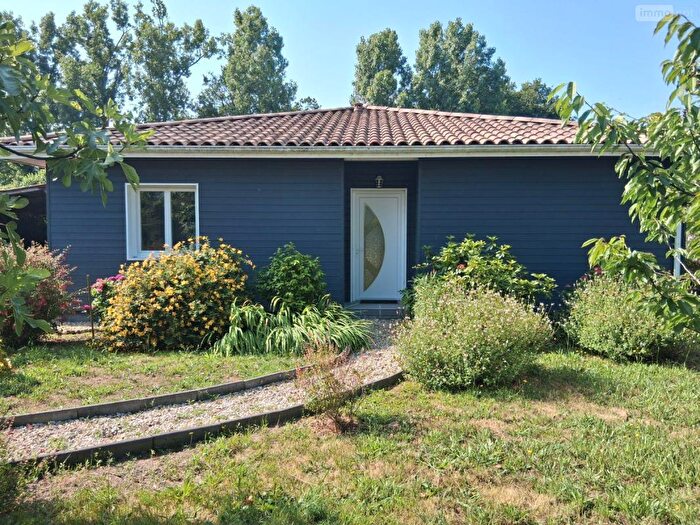 Maison à vendre - Saint-Ciers-sur-Gironde - 5 pièces - 3 chambres