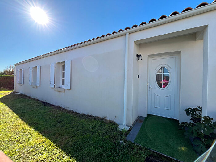 Maison à vendre - Le Château-dOléron - 4 pièces - 3 chambres