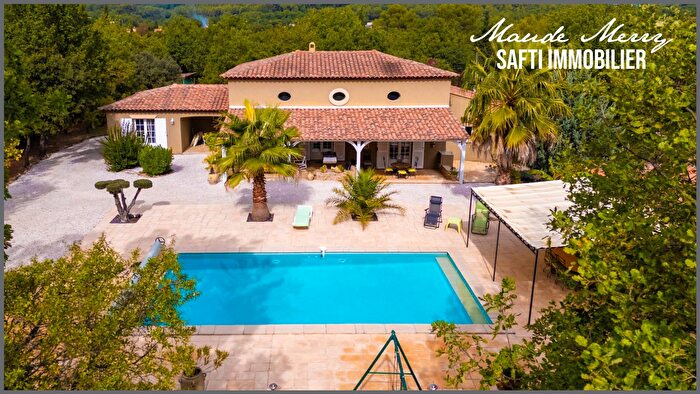 Maison à vendre - Besse-sur-Issole - 6 pièces - 3 chambres