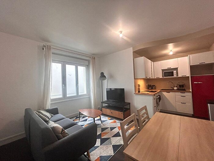 Appartement à louer - Centre, Brest - 4 pièces - 3 chambres