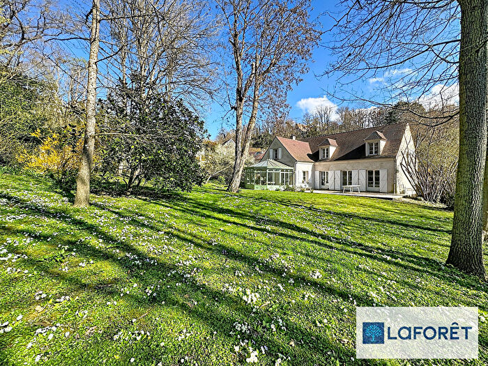 Maison à vendre - Neauphle-le-Château - 8 pièces - 5 chambres