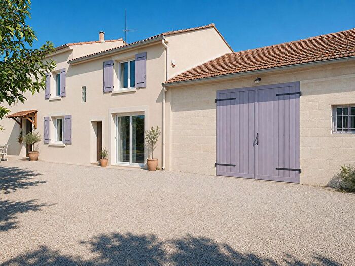 Maison 7 pièces à vendre à Châteaurenard, Jentelin, Route d'Avignon, Confignes