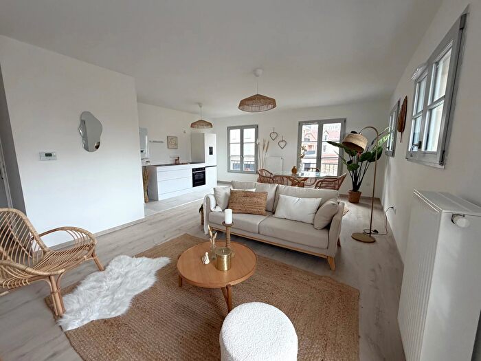 Maisons à vendre et appartements à louer - 3