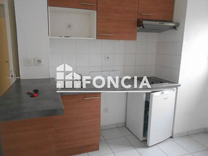 Appartement à louer - Faubourg de Mons-Pont Allant, Maubeuge - 2 pièces - 1 chambre