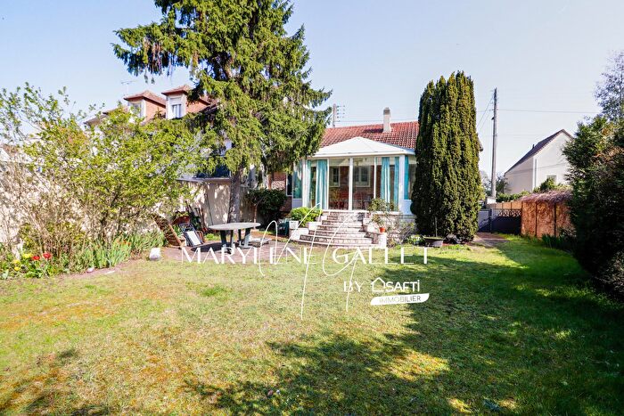 Maison à vendre - Achères, La Porte-de-Seine, La Croix dAchères, Les Communes - 4 pièces - 2 chambres