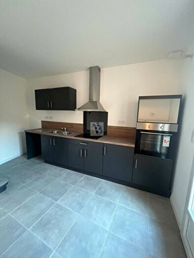 Ruelle-sur-Touvre : Maison 4 pièces à louer