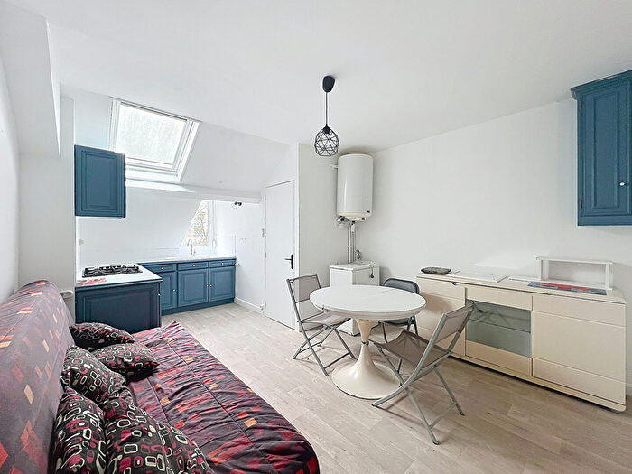 Appartement à vendre - Dijon, Chartreuse - 2 pièces - 1 chambre