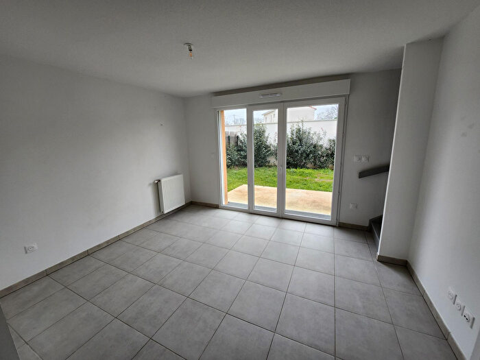 Maison 3 pièces à Saint-Jory, à louer
